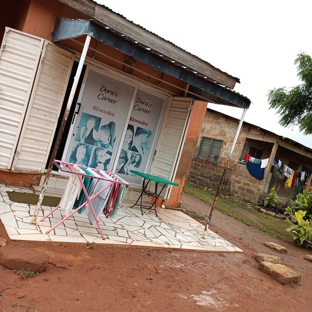 Restoran Dora's Corner, Dünya, foto