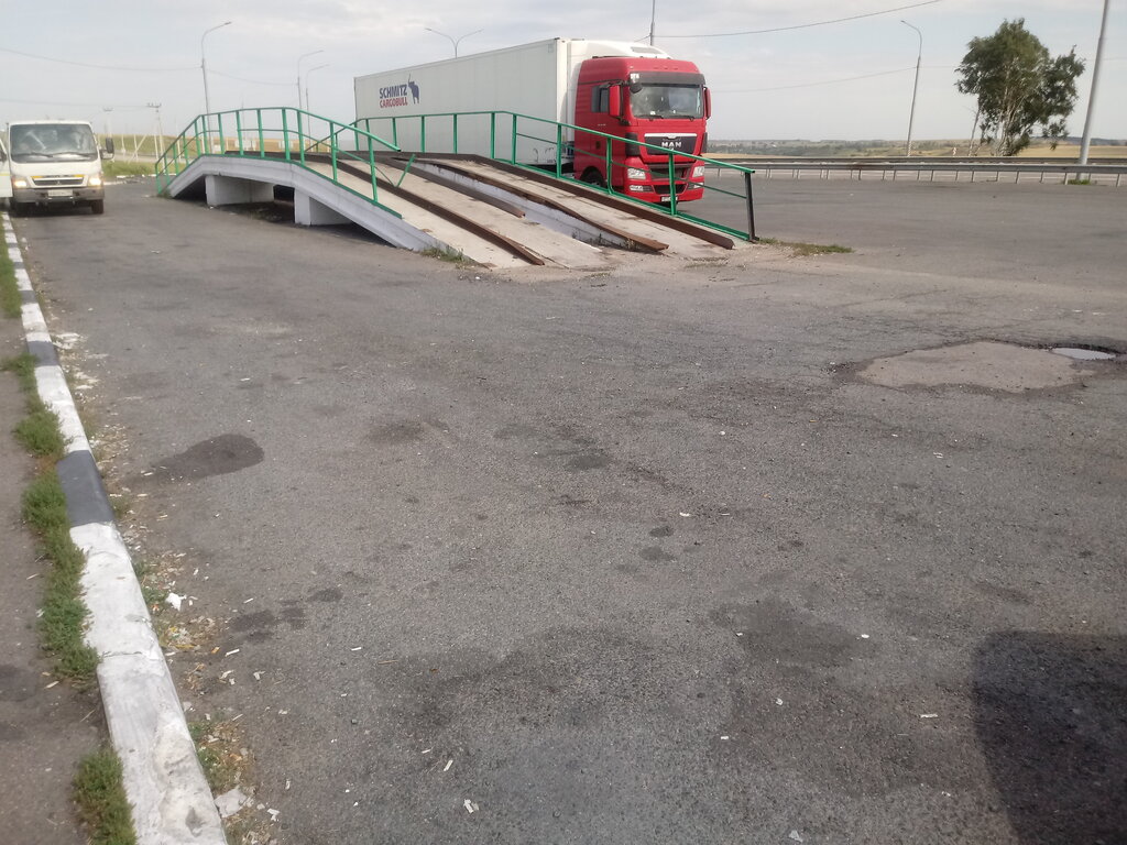 Yol kenarı dinlenme alanı Придорожная зона отдыха, Tulskaya oblastı, foto