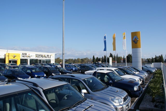 Jant ve lastikçiler A. M. R. Motori Rivendita Auto, Sardunya, foto