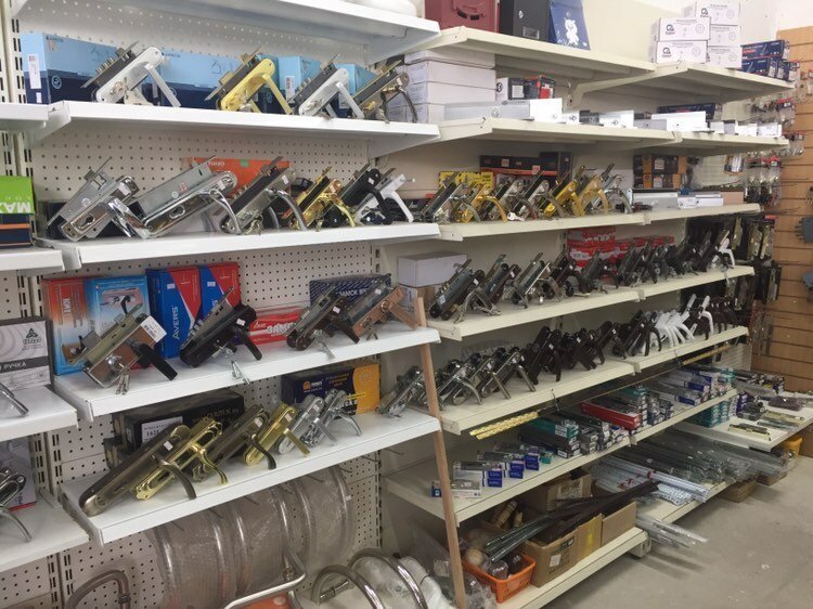 Anahtar ve kapı üreticileri Locks and Baseboards, Moskova ve Moskovskaya oblastı, foto