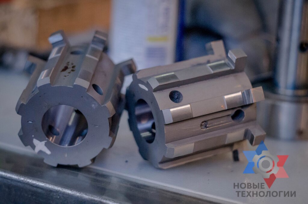 Torna işleri Pk Novyye Tekhnologii, Çeliabinsk, foto