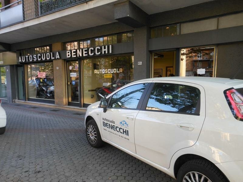 Sürücü kursları Autoscuola Benecchi, Parma, foto