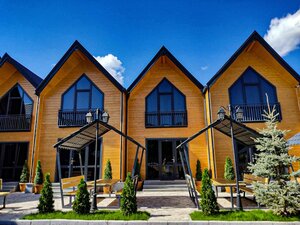 Everest Rest House (Mher Mkrtchyan Street No:13/3), otel  Tsahkadzor'dan