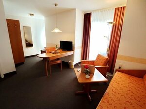Hotel Gerberhof (Baden-Württemberg, Rems-Murr-Kreis, Backnang, Wilhelmstraße), otel  Backnang'dan