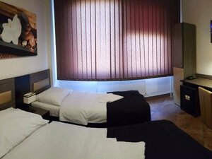 Hotel Montenegro (Moravskoslezský kraj, Bruntal, Krnovska), otel  Moravya‑Silezya Bölgesi'nden