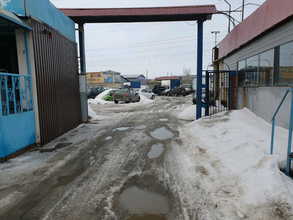 Otoparklar Автостоянка, Saratovskaya oblastı, foto