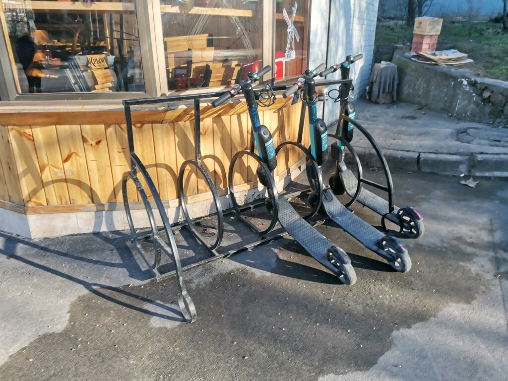 Bisiklet park yerleri Bicycle stand, Sevastopol, foto