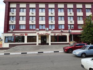 Centralnaya (Krasnaya ploshchad No:5), otel  Valuyki'den