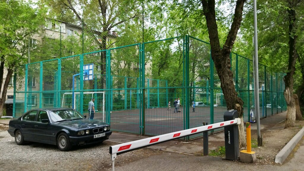 Spor alanı Sports Ground, Almatı, foto