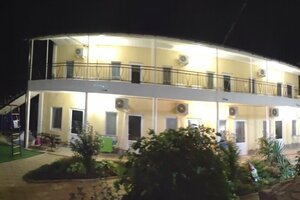 Rodnichok (Черноморская улица No:18, село Береговое), otel  Kırım Cumhuriyeti'nden