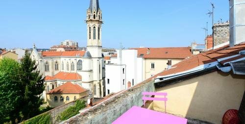Otel Les Charmettes Du 6Eme Aulyondort, Lyon, foto
