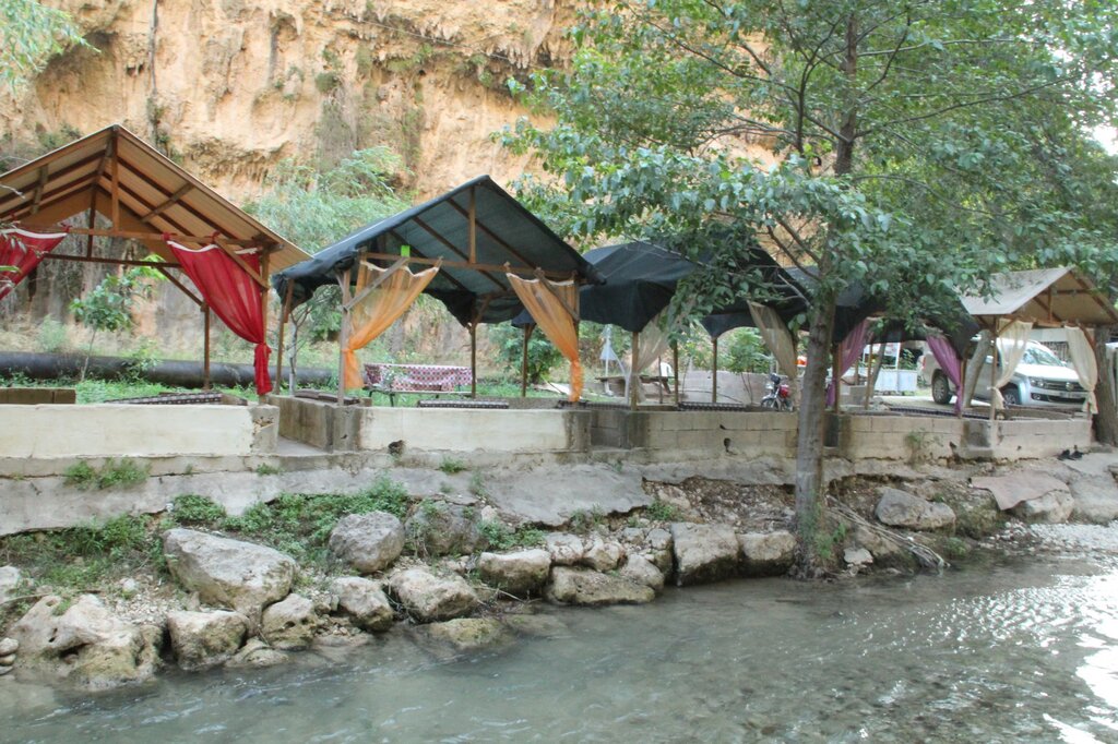 Restoran Kanyon Piknik Restoran, Erdemli, foto