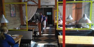 Zelyoniy Bor (Pervomayskaya Street No:6А, Knyazhaya Guba), kafe  Murmanskaya oblastından