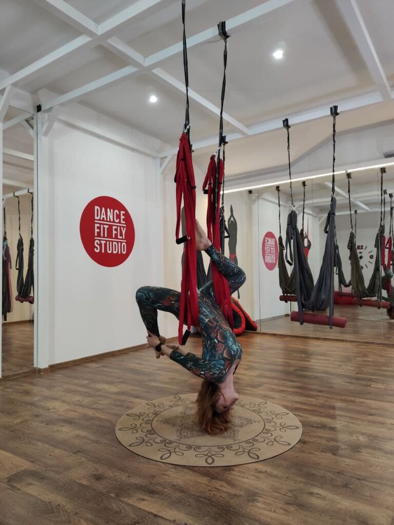 Fitness kulüpleri Dance Fit Fly Studio, Moskova, foto