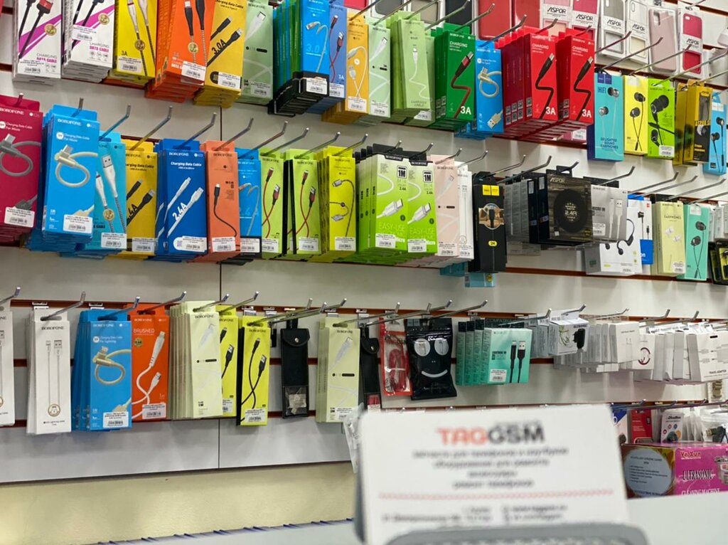 Cep telefonu aksesuarları TagGsm, Soçi, foto