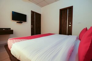Oyo 60858 Hotel Rk Inn (State of Punjab, Ludhiana), otel  Ludhiana'dan