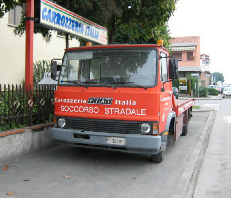 Otomobil servisi Autocarrozzeria Italia, Pistoia, foto