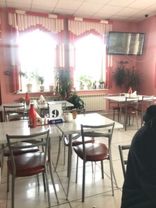 Prival (Ryazan Region, Mikhaylovskiy munitsipalny okrug, R-22 Kaspiy, 214-y kilometr), kafe  Riazanskaya oblastından