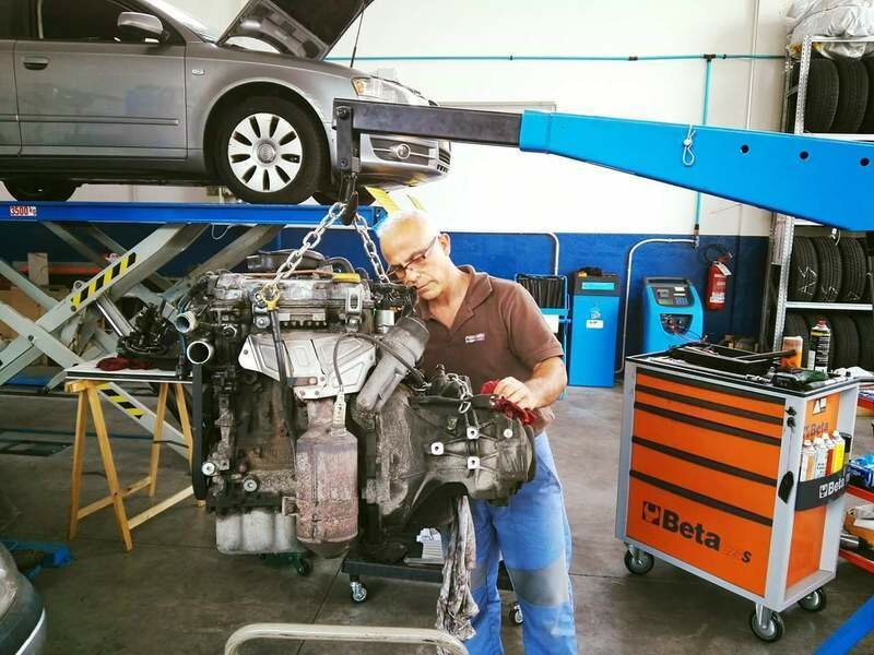 Jant ve lastikçiler Pascalis Garage, Emilia‑Romagna, foto