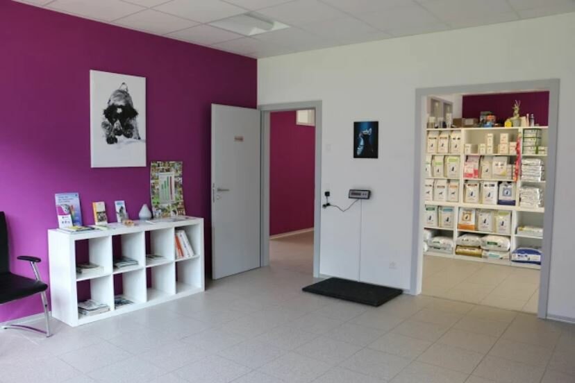 Veteriner klinikleri Kleintierpraxis Werlen Romaine, , foto