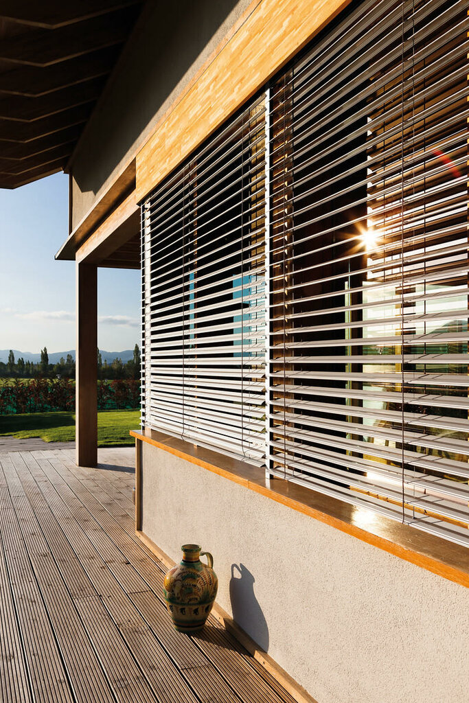 Pencere aksesuarları Rollxpert AG, Zürih, foto