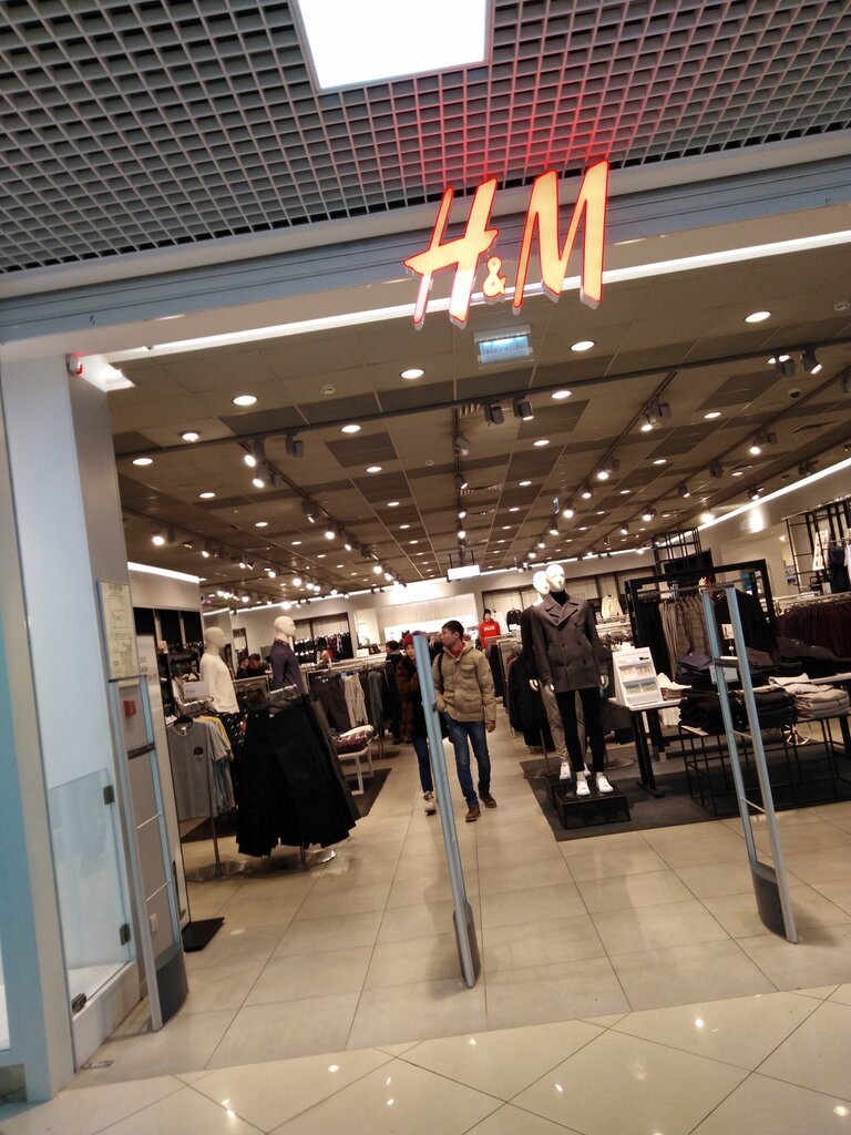 Giyim mağazası H&M, Ulan‑Ude, foto