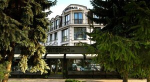 Central (вулиця 16 Липня No:7А), otel  Rovno'dan