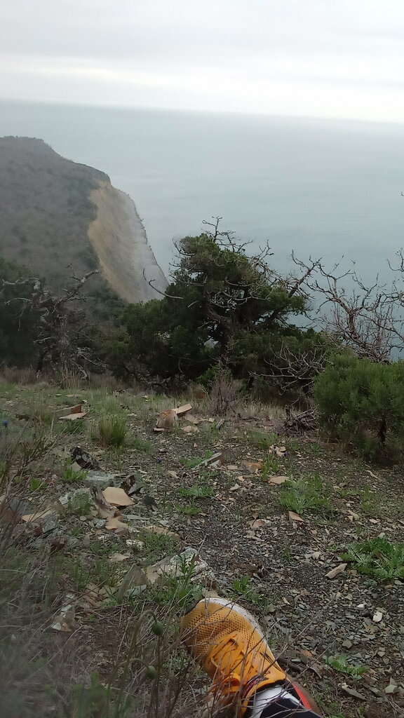 Dağ zirvesi Гора Медведь 379 метра, Krasnodarski krayı, foto