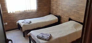Geghama (Armenia, Sevan, M4 Sevan hihgwey 55km), otel  Sevan'dan