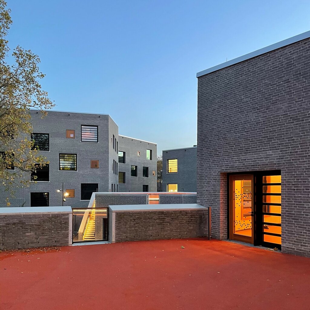 Ortaokul FRÖBEL-Kindergarten FröbelBANde, Köln, foto
