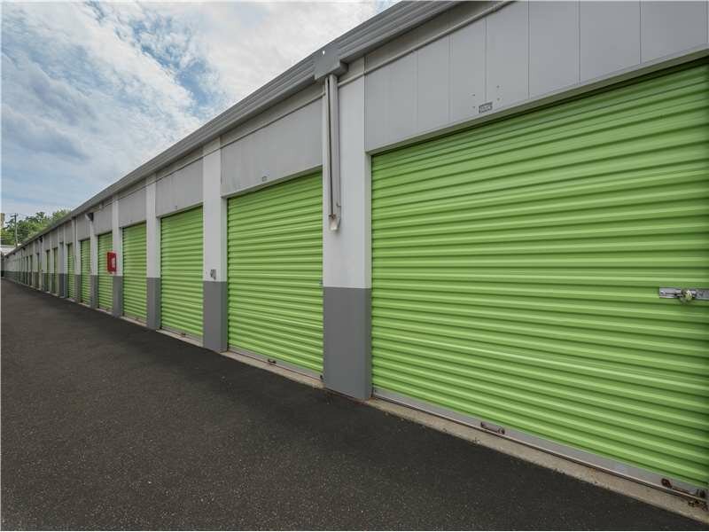 Karavan Extra Space Storage, Stamford, foto