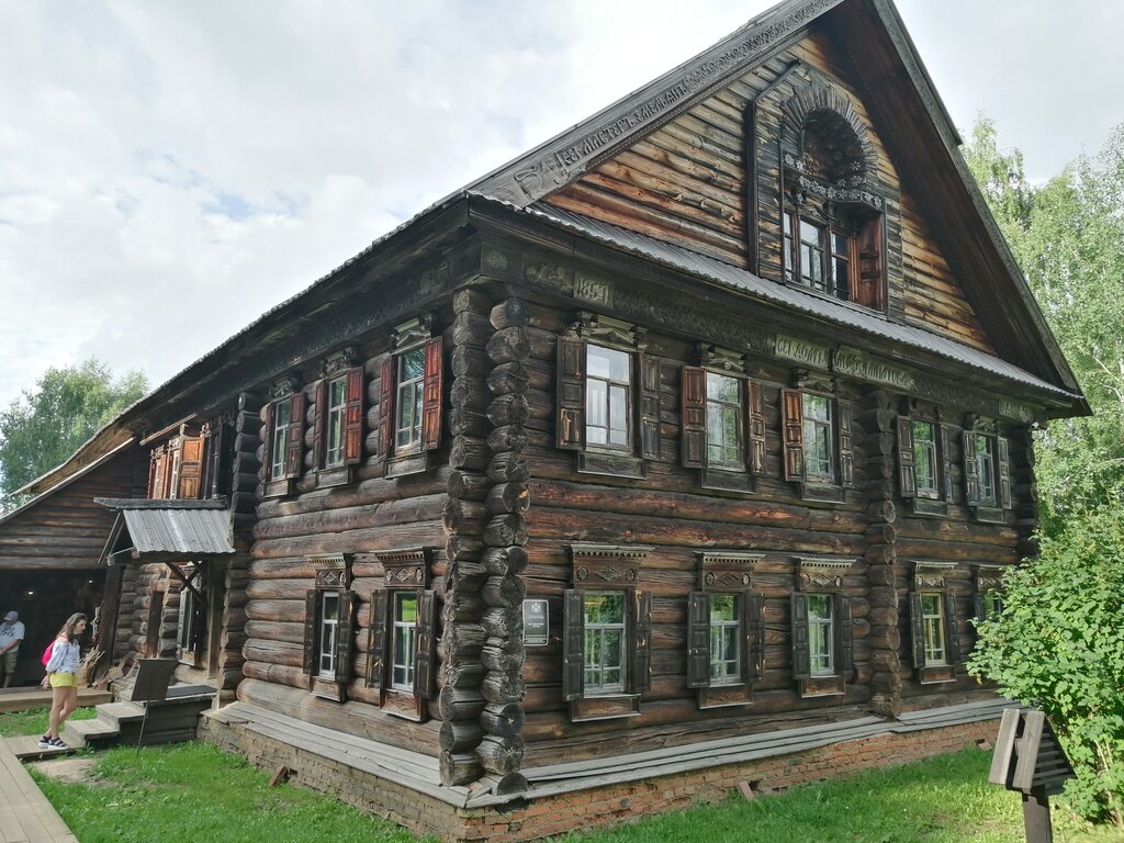 Müzeler ve sanat galerileri Изба лесопромышленника Липатова, Kostroma, foto