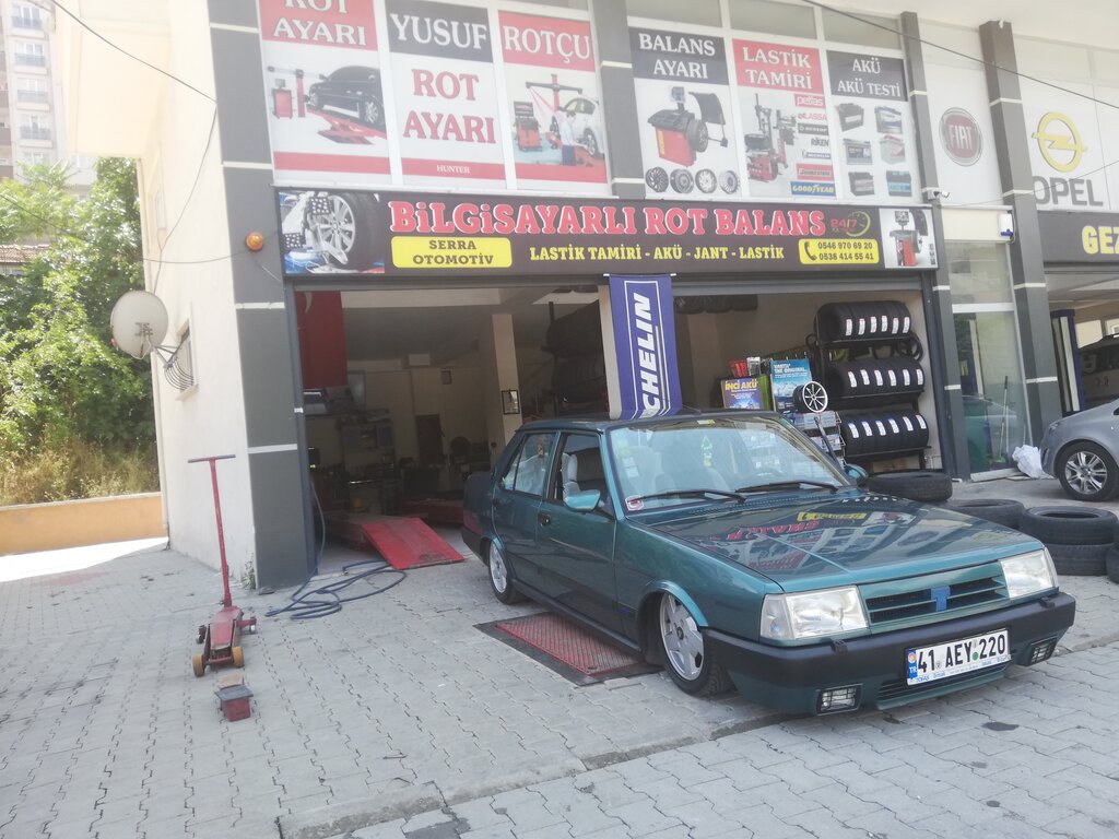 Jant ve lastikçiler Serra Otomotiv, Gebze, foto