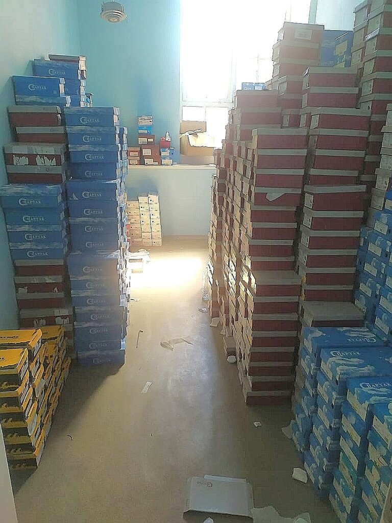 Sosyal yardım kuruluşları Склад гуманитарной помощи, Balaşiha, foto