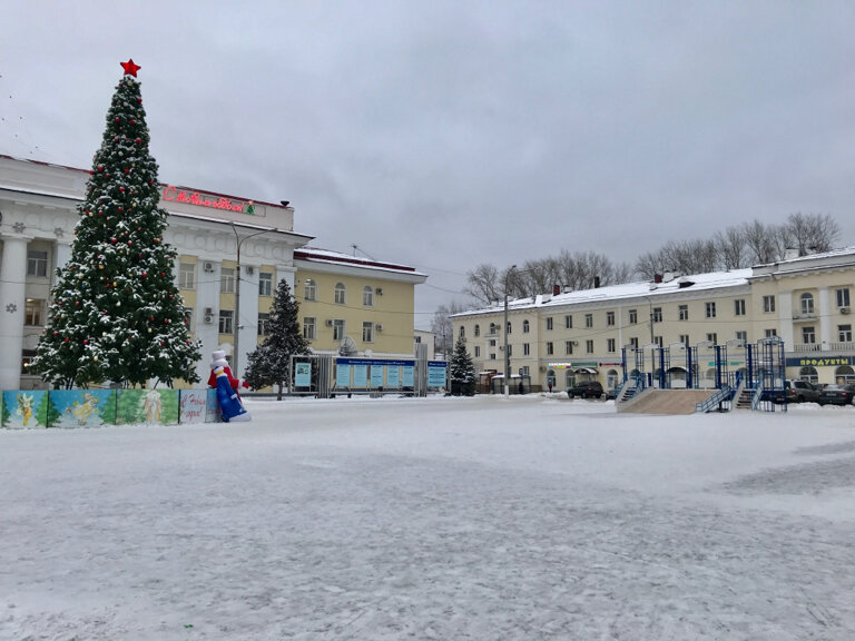 Anıt, heykel В.И. Ленин, Jiguliovsk, foto