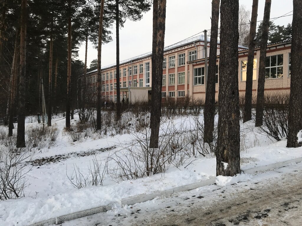Ortaokul Starshaia shkola № 151 s uglublennym izucheniyem otdelnykh predmetov, Kazan, foto