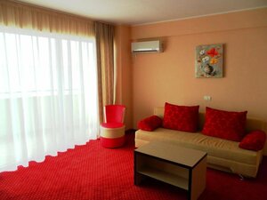 Hotel Romantic (Bucharest, Bucharest Sector 1, Strada Mamaia, 23), otel  Constantsa'dan