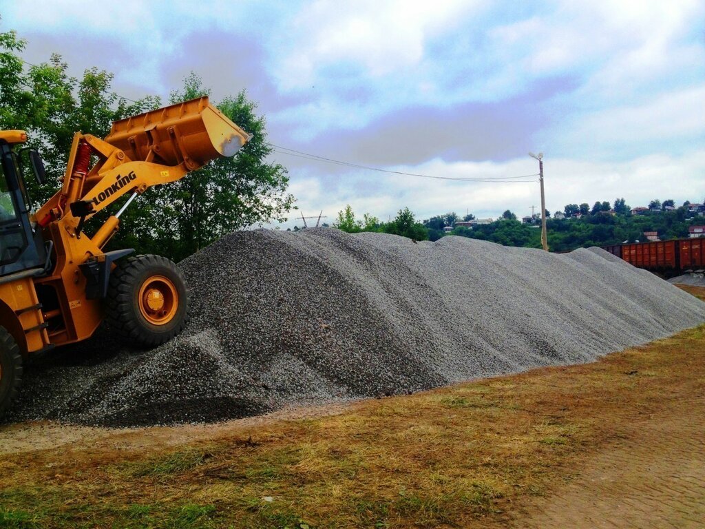 Madencilik işletmeleri Bogatovsky crushed stone quarry, Rostovskaya oblastı, foto