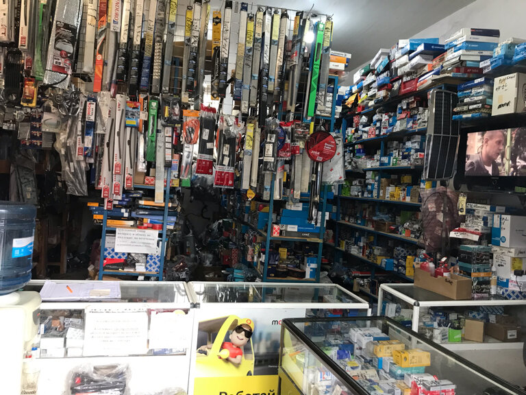Otomobil yedek parçaları Автобан, Makhachkala, foto