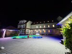 Atlet (Primorskaya ulitsa No:32Г, posyolok Kuchugury), otel  Krasnodarski krayından