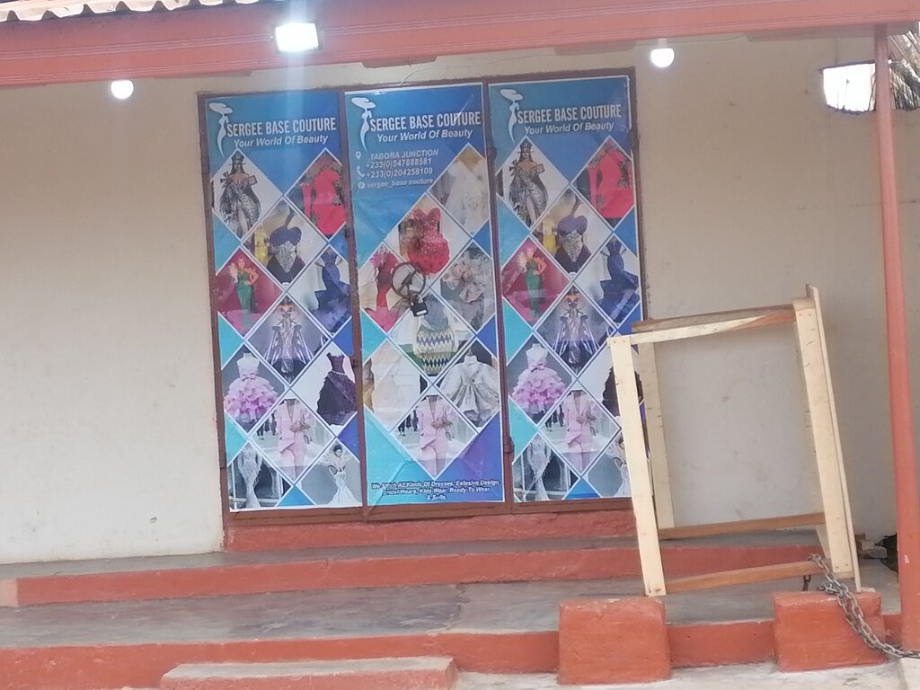 Giyim mağazası Sergee Base Couture, Dünya, foto