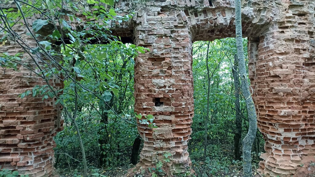 Turistik yerler Усадьба Узловских Борки, Minskaya oblastı, foto