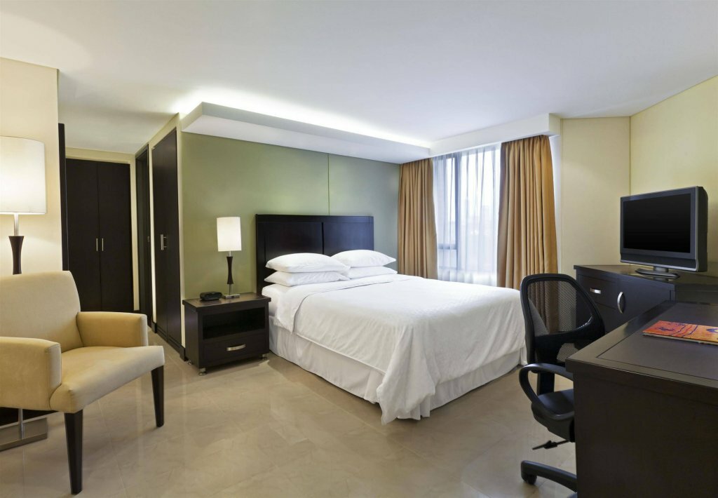 Otel Hotel Sheraton Four Points, Cali, foto