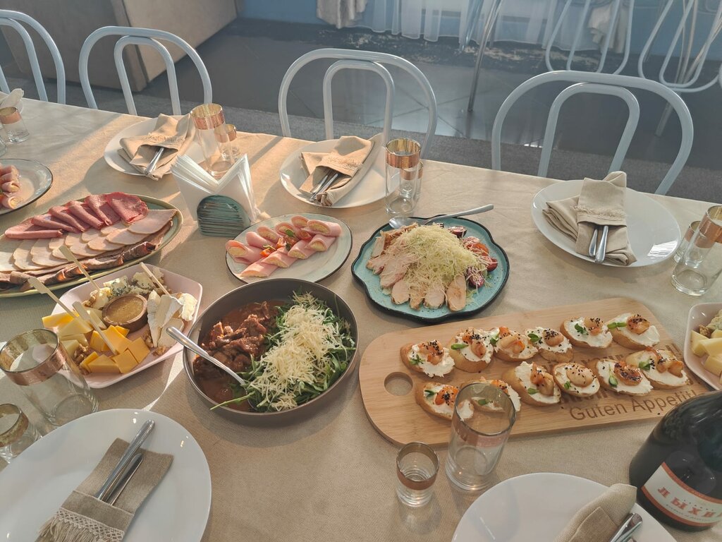 Kafe Пицца паста, Şatura, foto