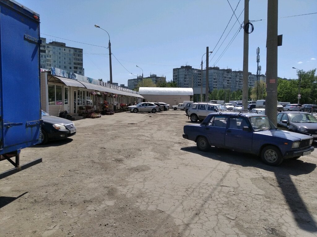 Otoparklar Parking lot, Samara, foto