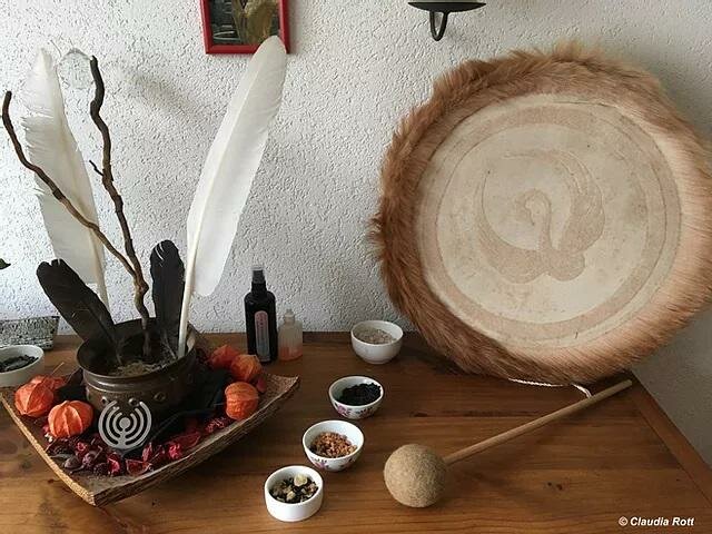 Alternatif tıp merkezleri Claudia Rott Seelenfreiheit Energetik Kartenlegen Rückführung Prana Vita Archetypen, Innsbruck, foto