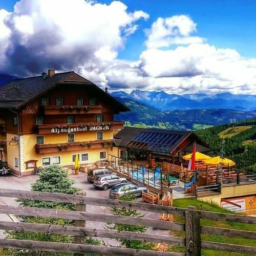 Otel Alpengasthof Bacher, Dünya, foto