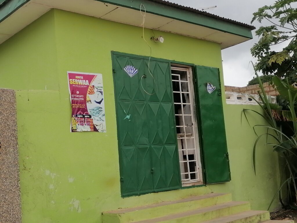 Süpermarket Auntie Serwaa Mini Mart and Cold Store, Dünya, foto