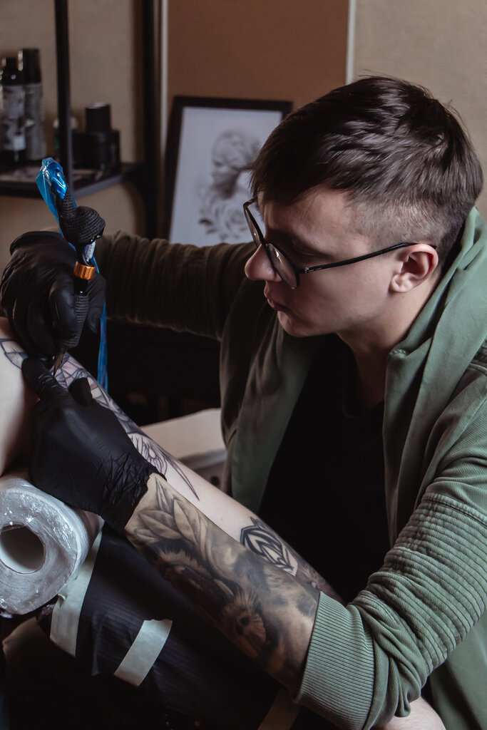 Dövmeciler Fjord Tattoo, Moskova, foto