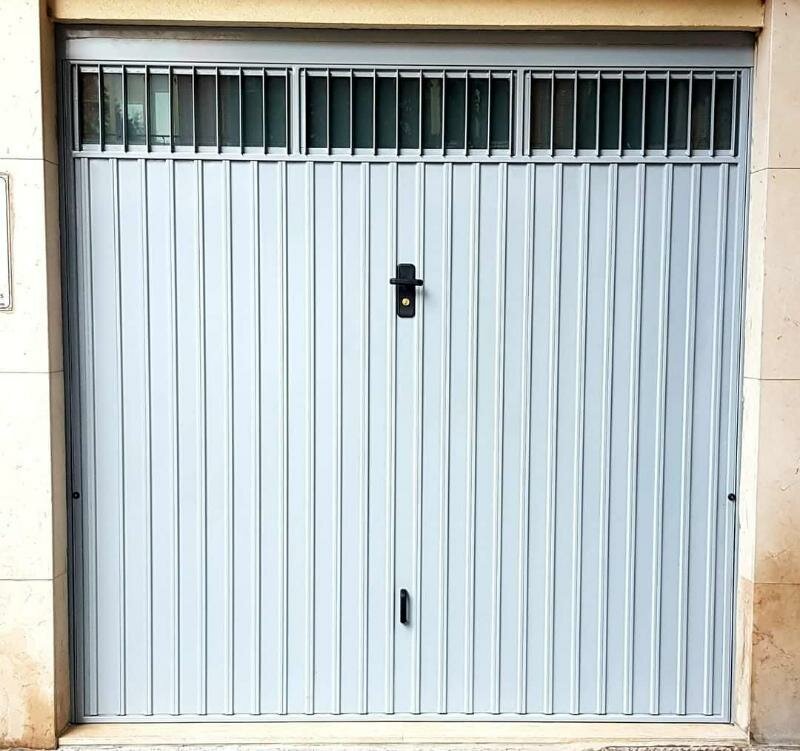 Sanayi ekipmanları firmaları Lattanzio Automazioni: Installazioni e Riparazioni Serrande-Abruzzo, Abruzzo, foto